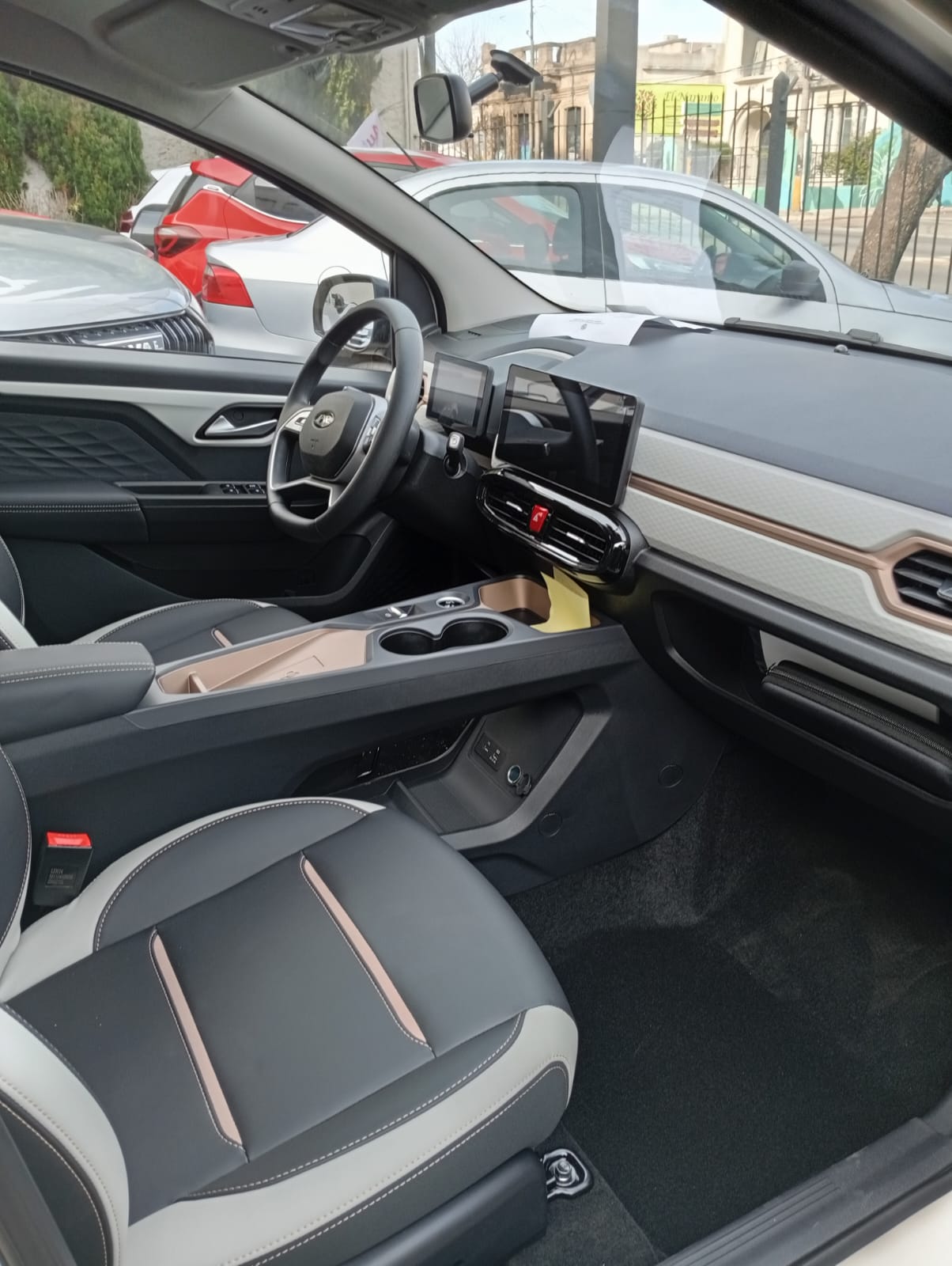 JAC E-S1 – Julio Automóviles