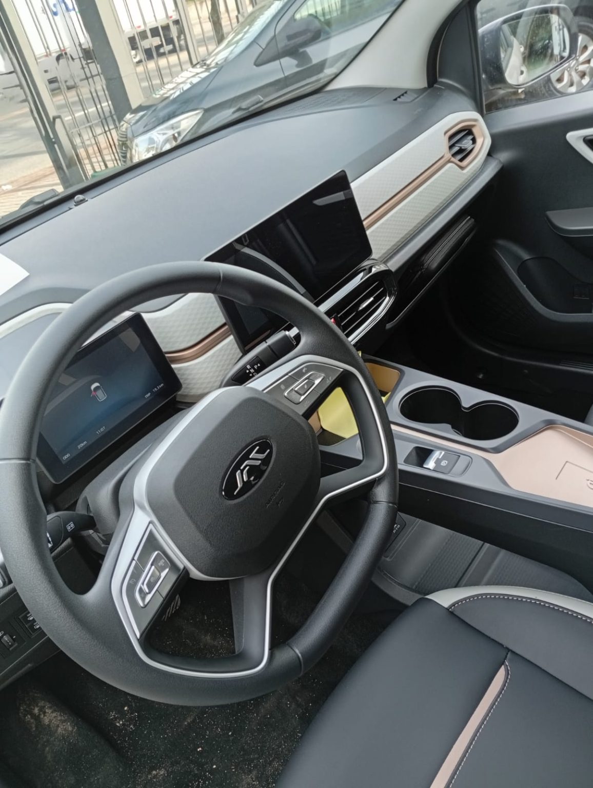 JAC E-S1 – Julio Automóviles