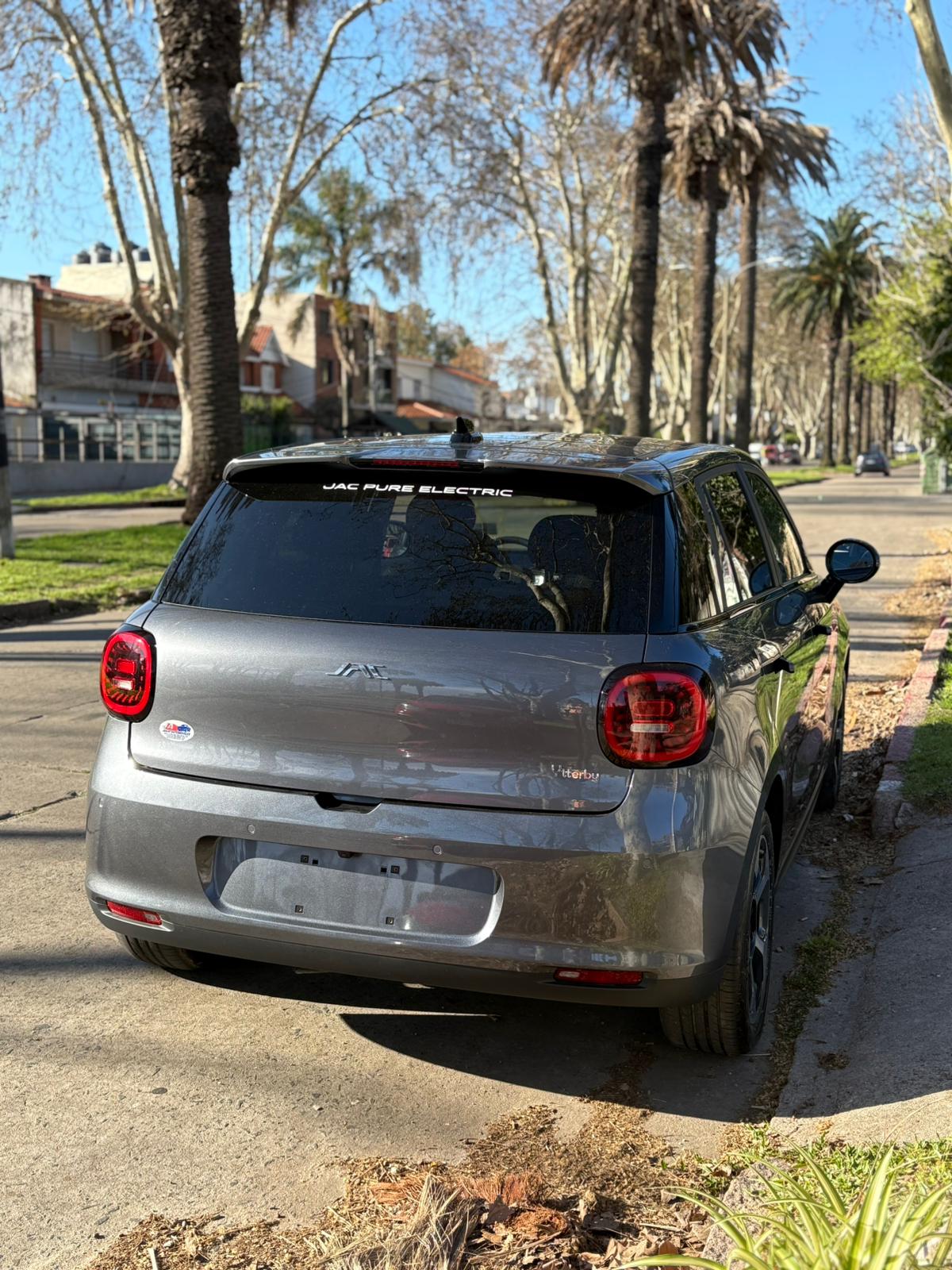 JAC YTTERBY ELECTRICO – Julio Automóviles